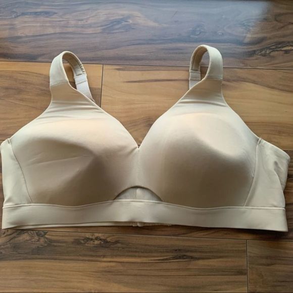 Cacique | Intimates & Sleepwear | Cacique Lightly Lined No Wire Bra 42b ...